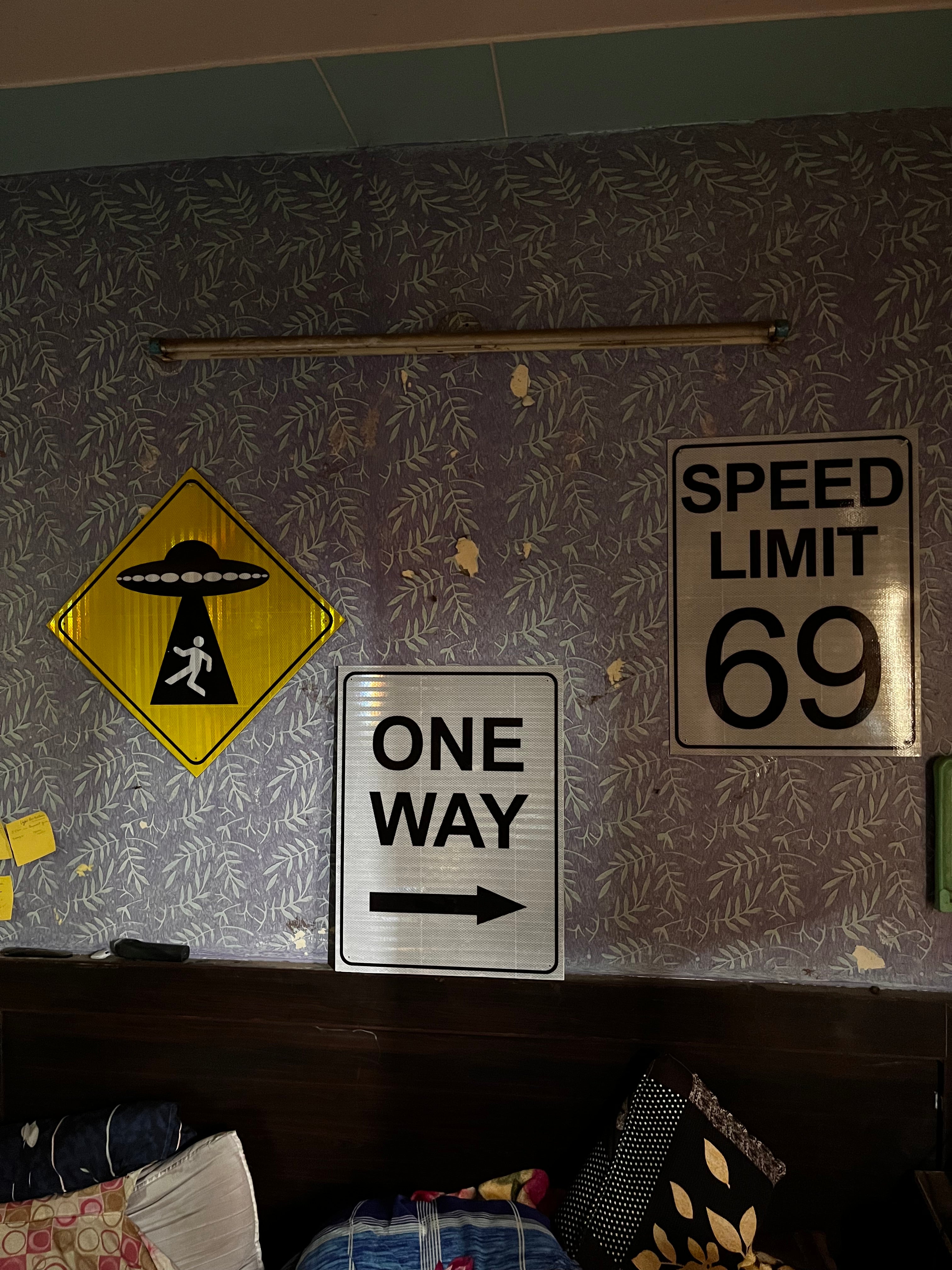 Aesthetic custom traffic signs – DOPE STORE